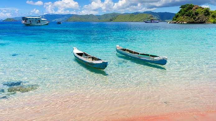 Las 17 playas más bonitas de Indonesia | Costa Cruceros