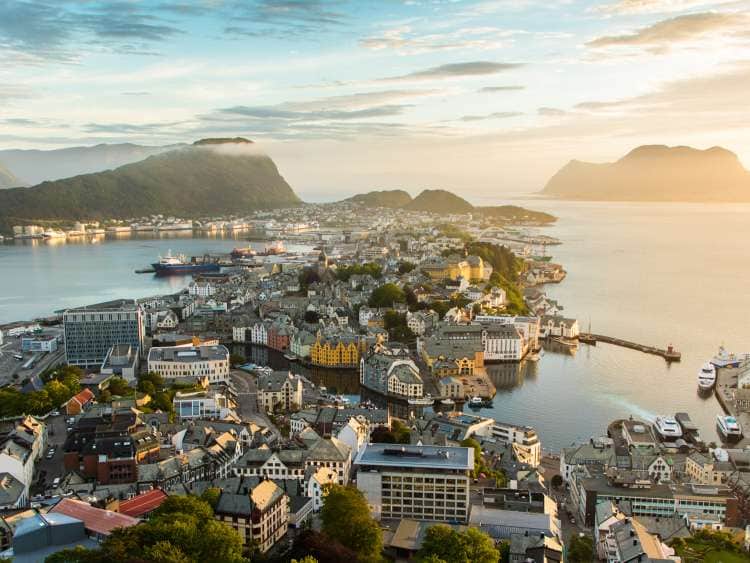 Crucero Alesund: destinos y puertos de escala |Costa Cruceros